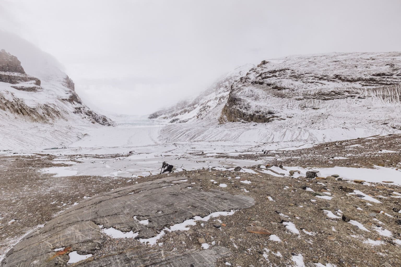 Hike to the Athabasca Glacier: Easy Access to the Ice Age in Jasper ...
